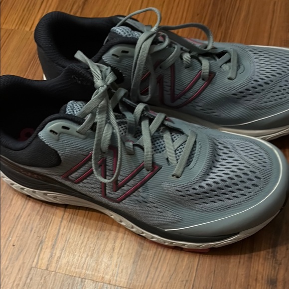 New Balance | Shoes | New Balance Mens Gray Running Shoes 5 | Poshmark
